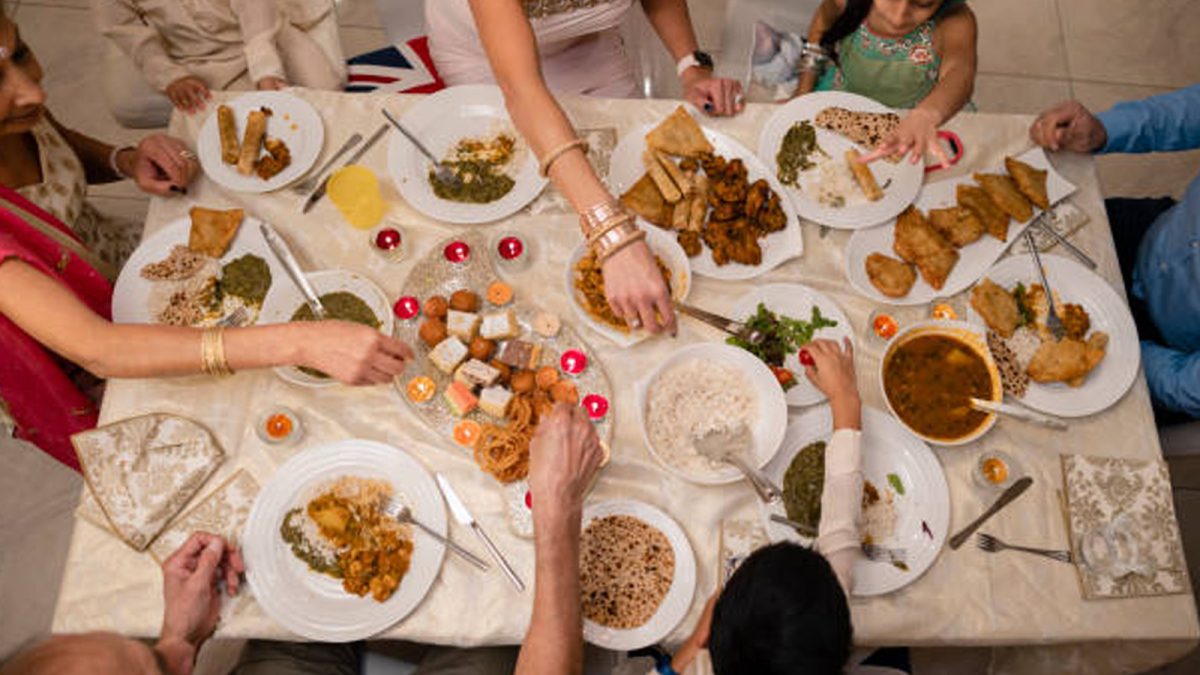 Diwali Mindful Eating: Enjoy Sweets Without Overindulging