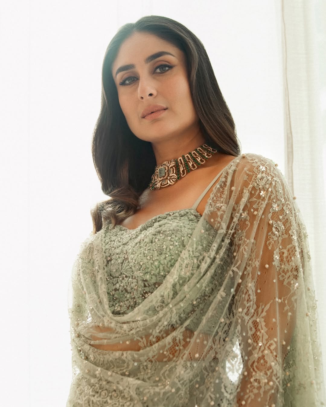 Kareena Kapoor Best Looks of 2025: Iconic Sarees, Gowns and Ethnic Outfits
