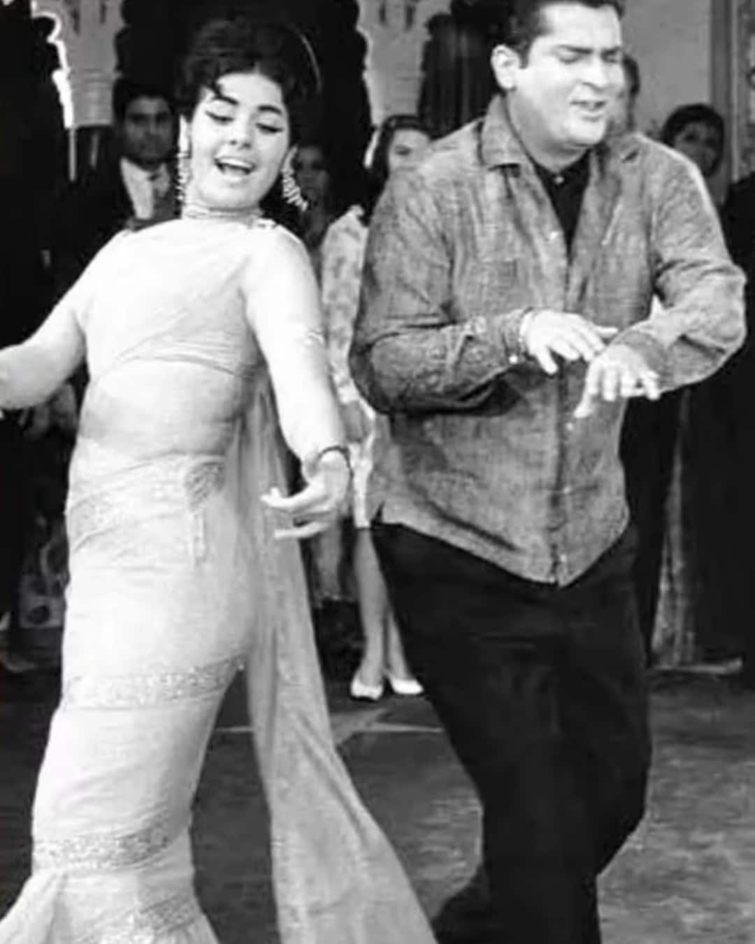 Lover In 1961, Father In 1974: Shammi Kapoor's Chemistry With Saira ...