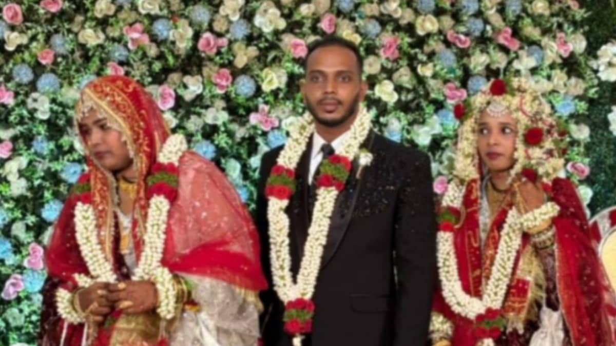 Karnataka Man Marries Two Best Friends In Same Ceremony, Brides Wear ...