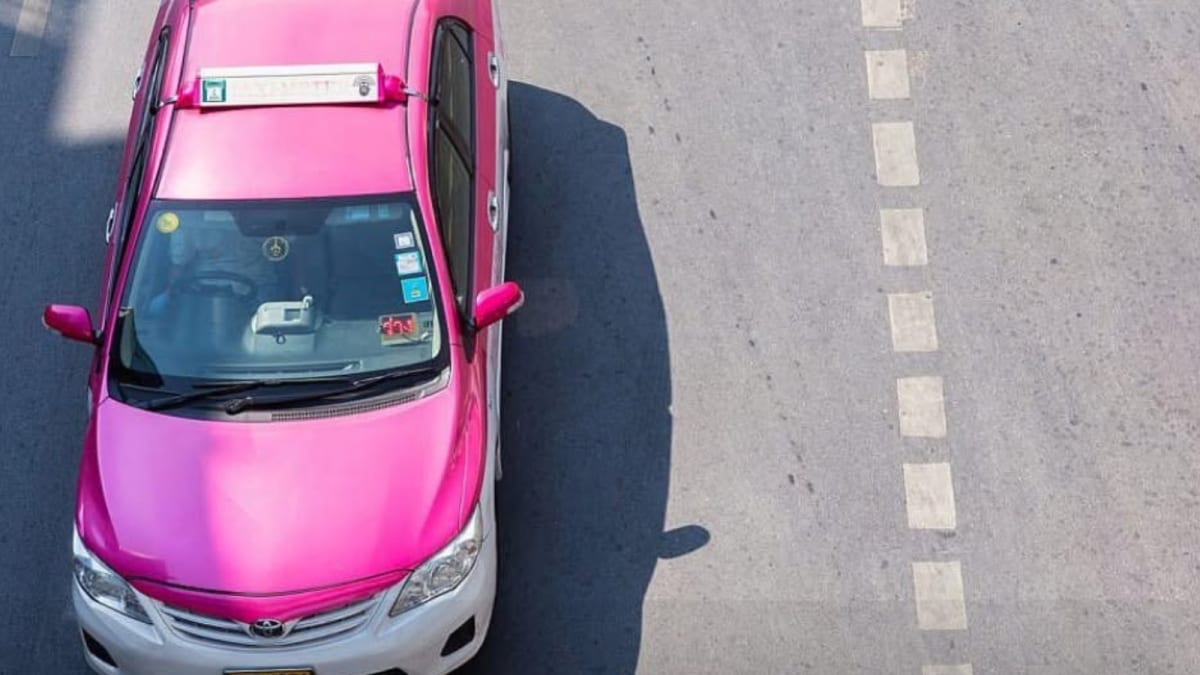 Travelling To Dubai Soon? Decode The City’s Taxi Colours First | Auto ...