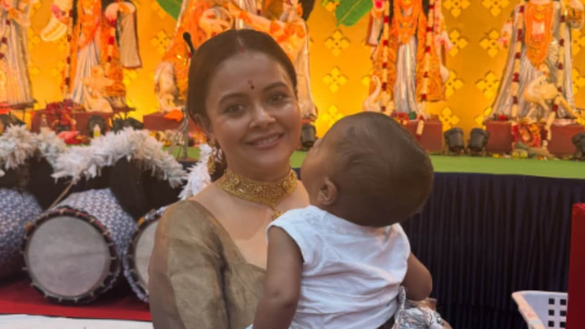Devoleena Bhattacharjee, Joy And Maa Durga In This Picture-Perfect ...
