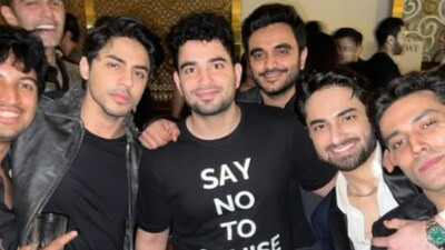Raghav Juyal Recalls Shah Rukh Khan’s Reaction To Samay Raina’s ‘Say No To Cruise’ T-shirt ...