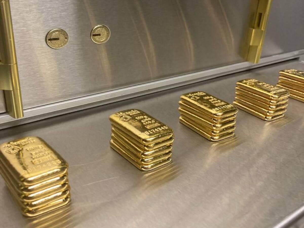 Is Your Gold Really Safe? The Bank Locker Truth That Might Scare You