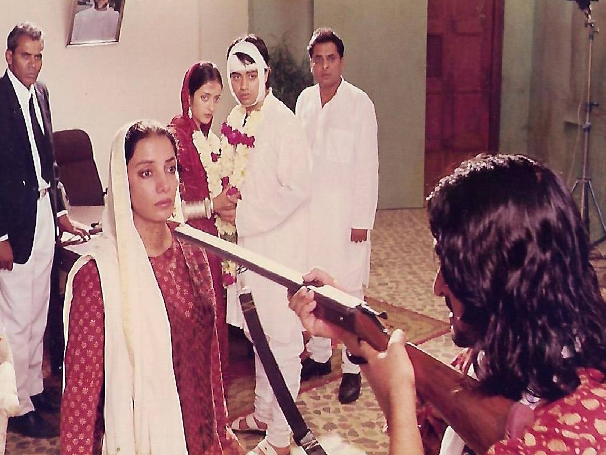 This Cult Drama About A Female Don Flopped But Won 6 National Awards