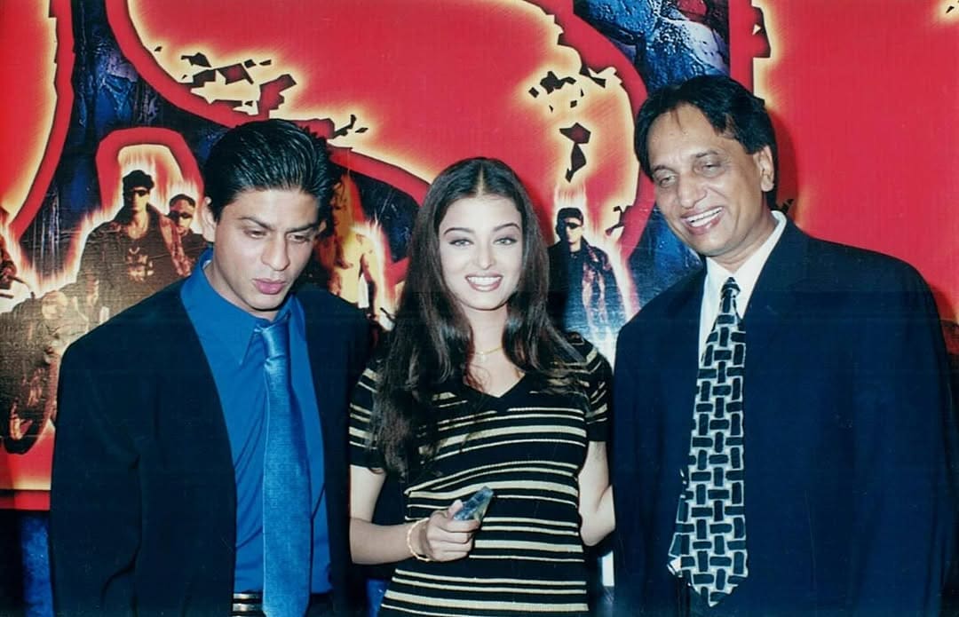 Shah Rukh Khan Nearly Walked Out Of This Superhit Film After The Producer Called Him ‘Replaceable’