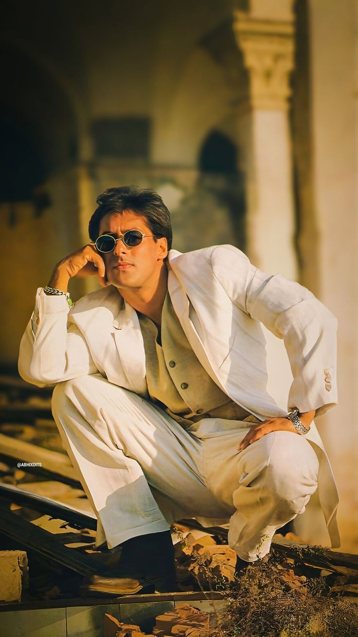 The Only Actor, A Star Kid, Who Managed To Scare Shah Rukh Khan, Aamir ...