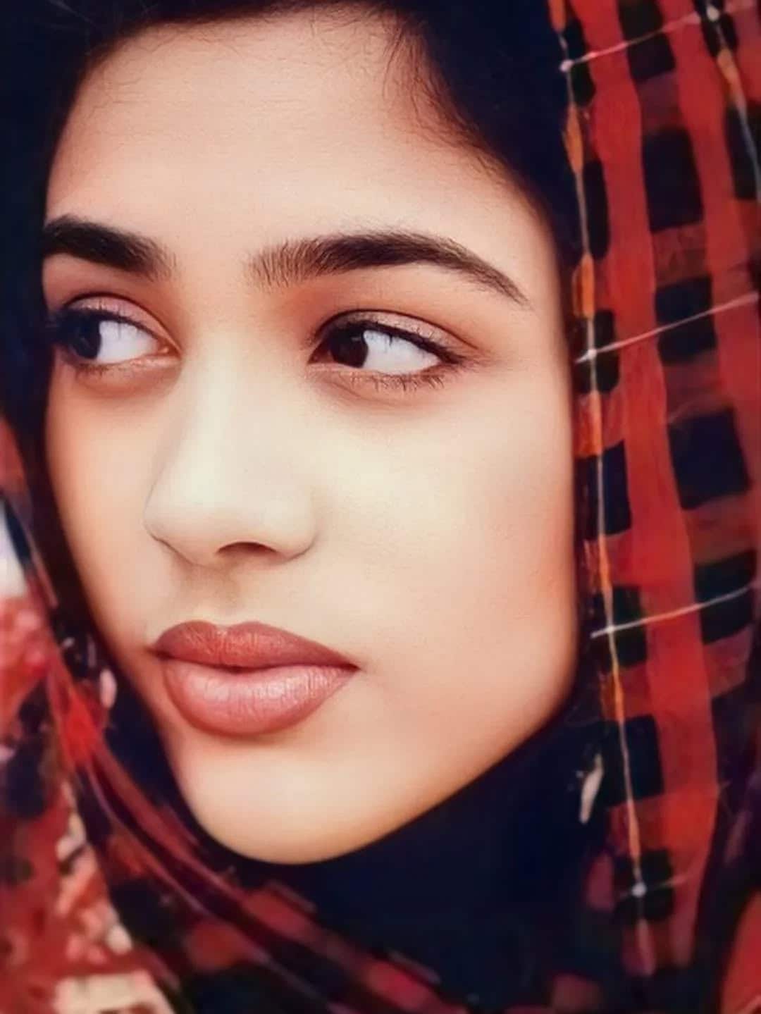 She Played ‘Chudail’ In Her Blockbuster Bollywood Debut, Got Married to ...