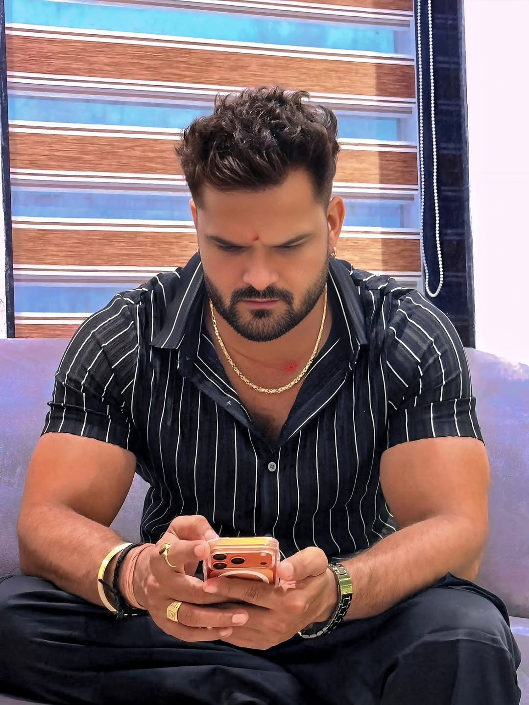 Bhojpuri Star Once Sold Litti Chokha, With Rs 24 Crore Net Worth He Is ...