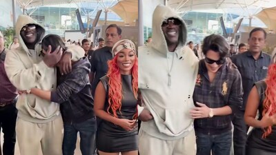 Akon Arrives In Mumbai Amid Backlash Over Delhi Concert; Fans Blast ...