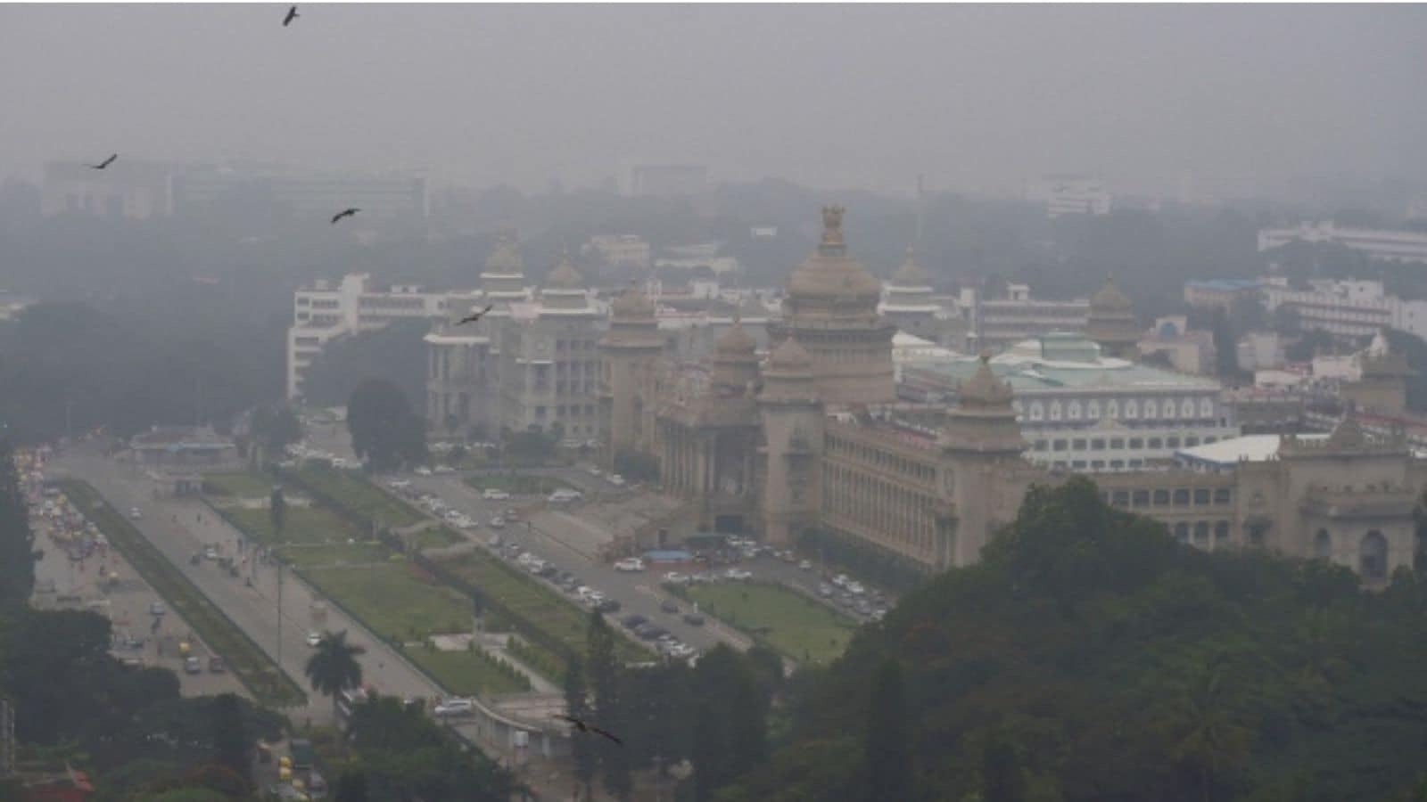 Bengaluru Shivers As Cold Wave Intensifies; IMD Predicts Rain And ...