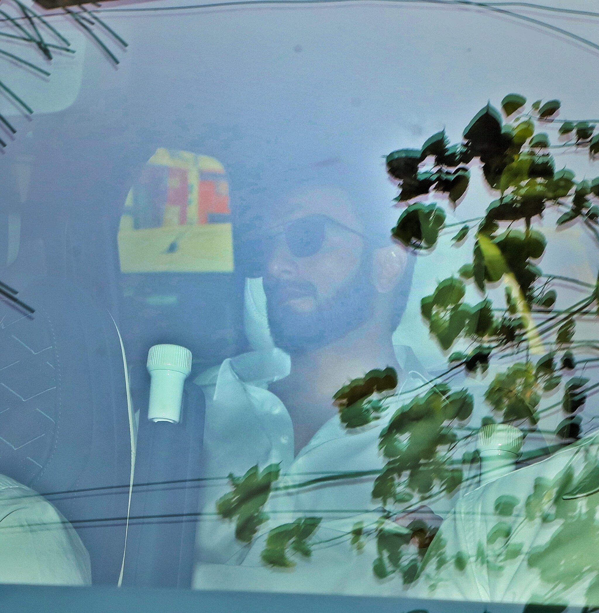 Bollywood Stars Bid Tearful Goodbye To Superstar Dharmendra | Photos