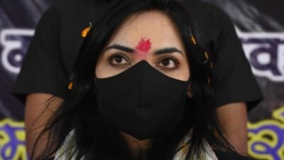 Pushpam Priya, Emerging Bihar Leader Who Wears Only Black And A Mask ...