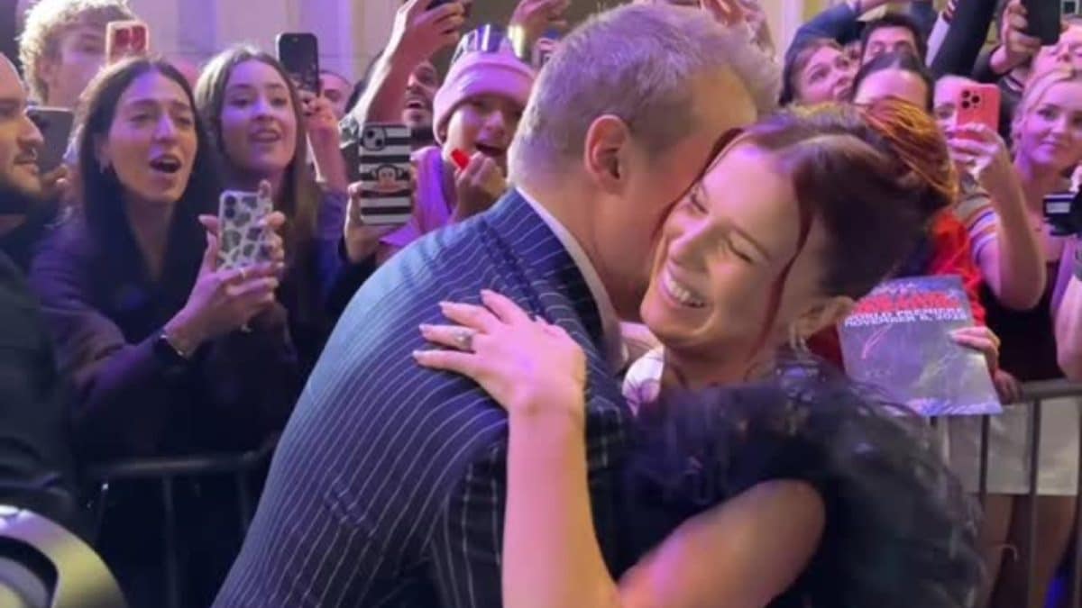 Millie Bobby Brown Hugs David Harbour At Stranger Things 5 Screening ...