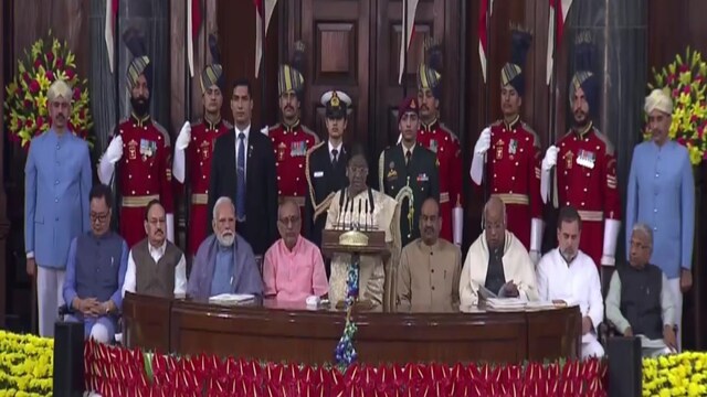 76th Constitution Day Celebrations LIVE Updates: Prez Murmu Unveils ...