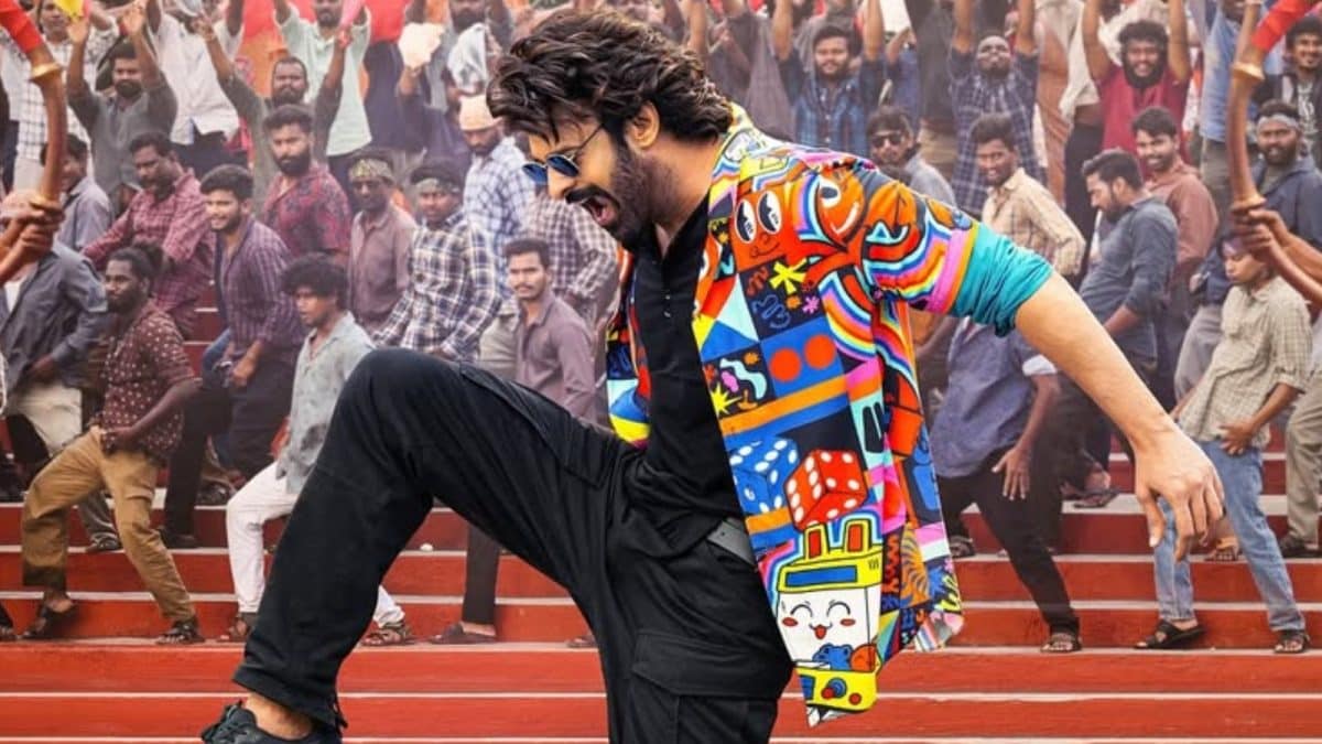 Prabhas Flaunts Energetic Dance Moves In The Raja Saab New Poster ...