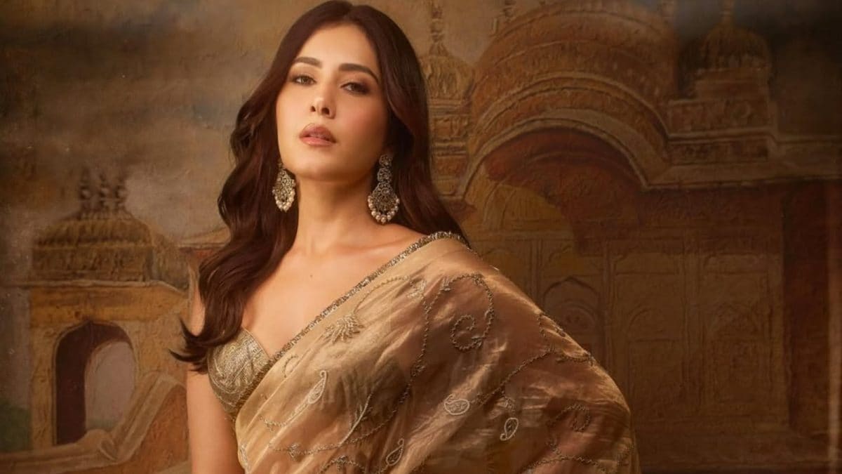 Raashii Khanna Turns 35: Top 5 Films That Defined The 120 Bahadur ...