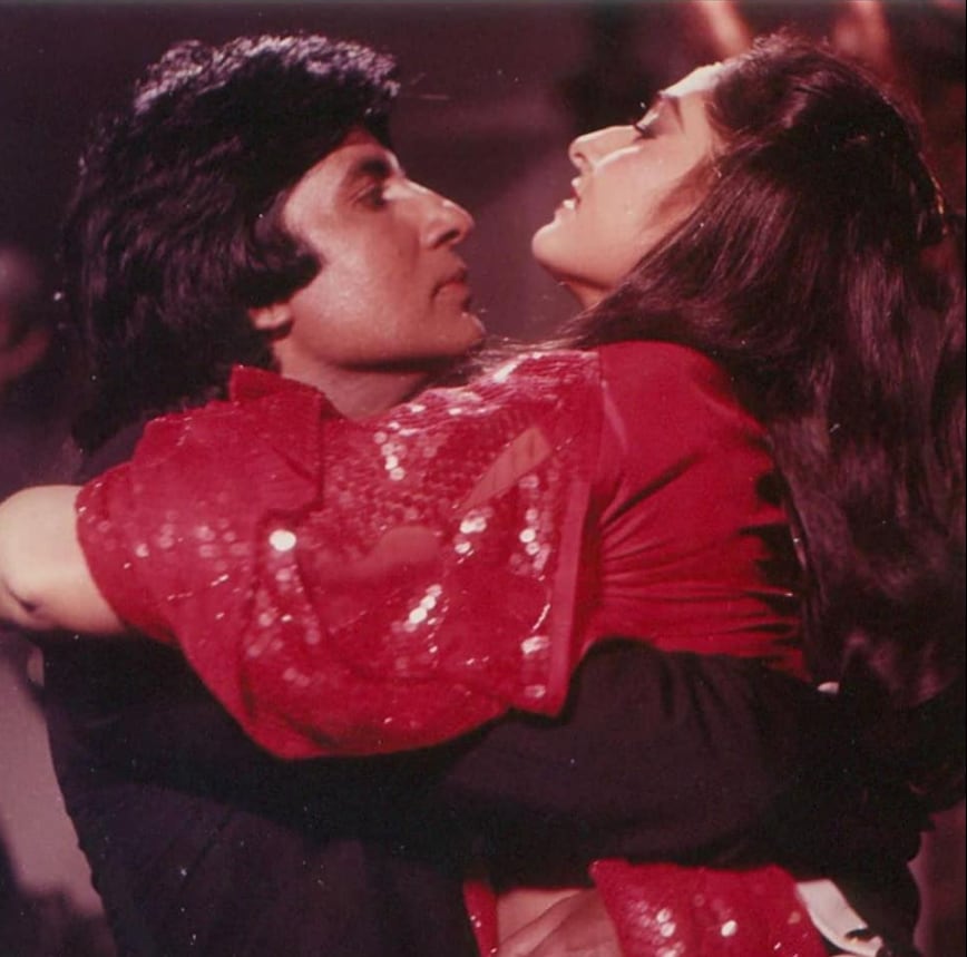 This Iconic Bollywood Scene, Featuring Amitabh Bachchan And Pran ...