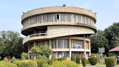 Centre Revokes Notice To Dissolve Panjab University Senate & Syndicate ...