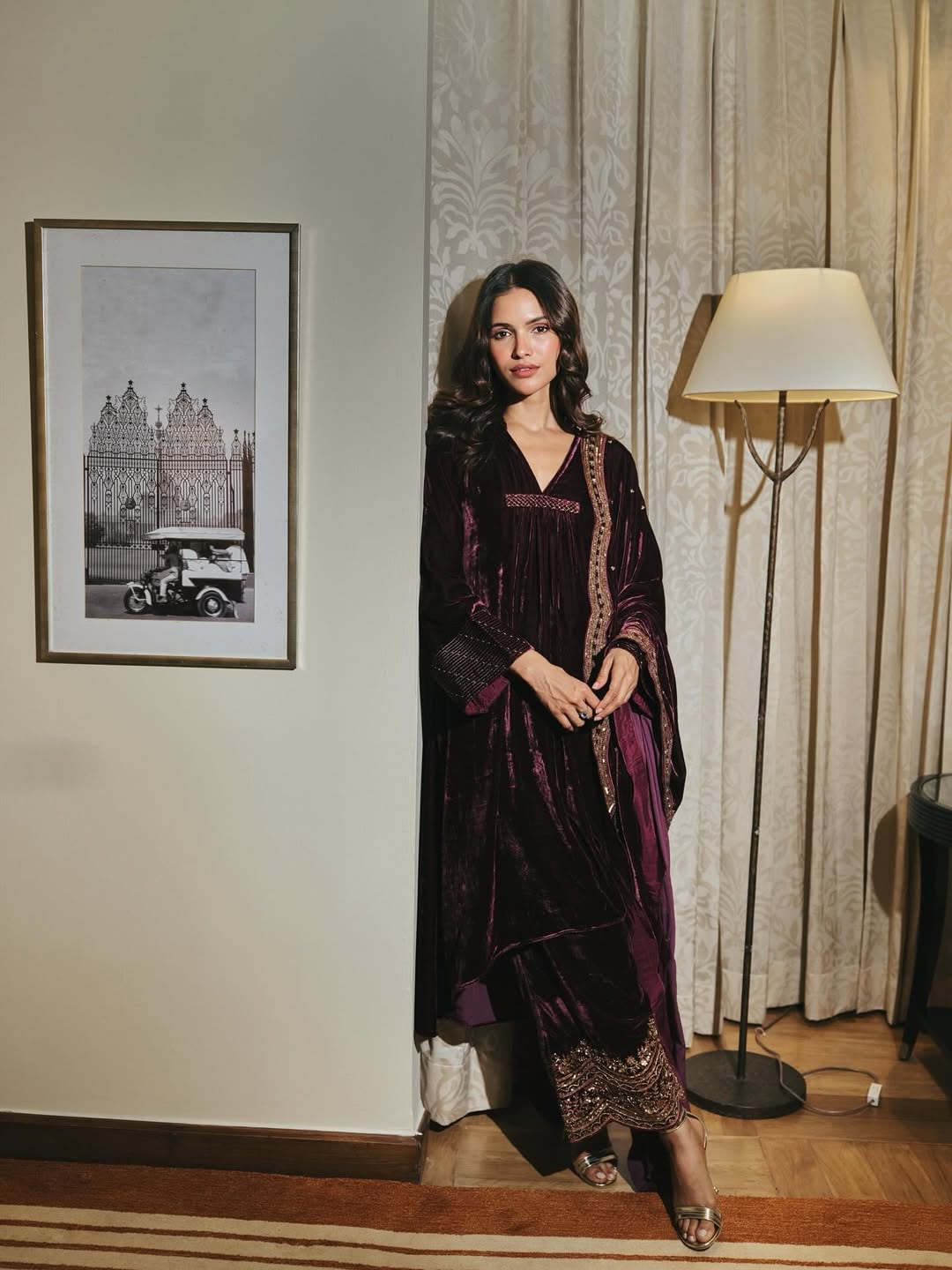 Who Is Vartika Singh? The Actress Who Plays Emraan Hasmi’s Second Wife ...