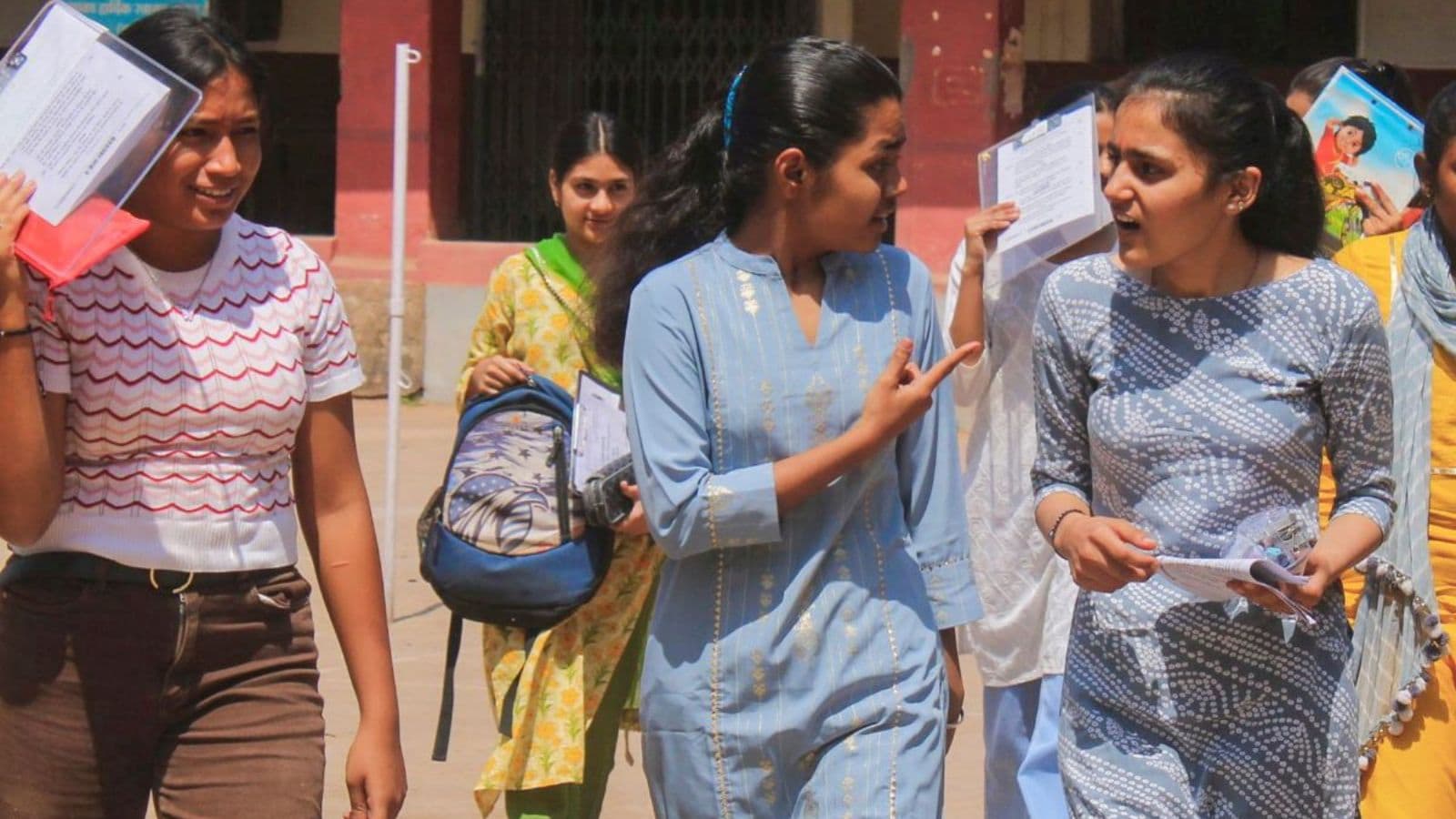 Career Guidance: Popular Government Jobs 12th Pass Students Can Take