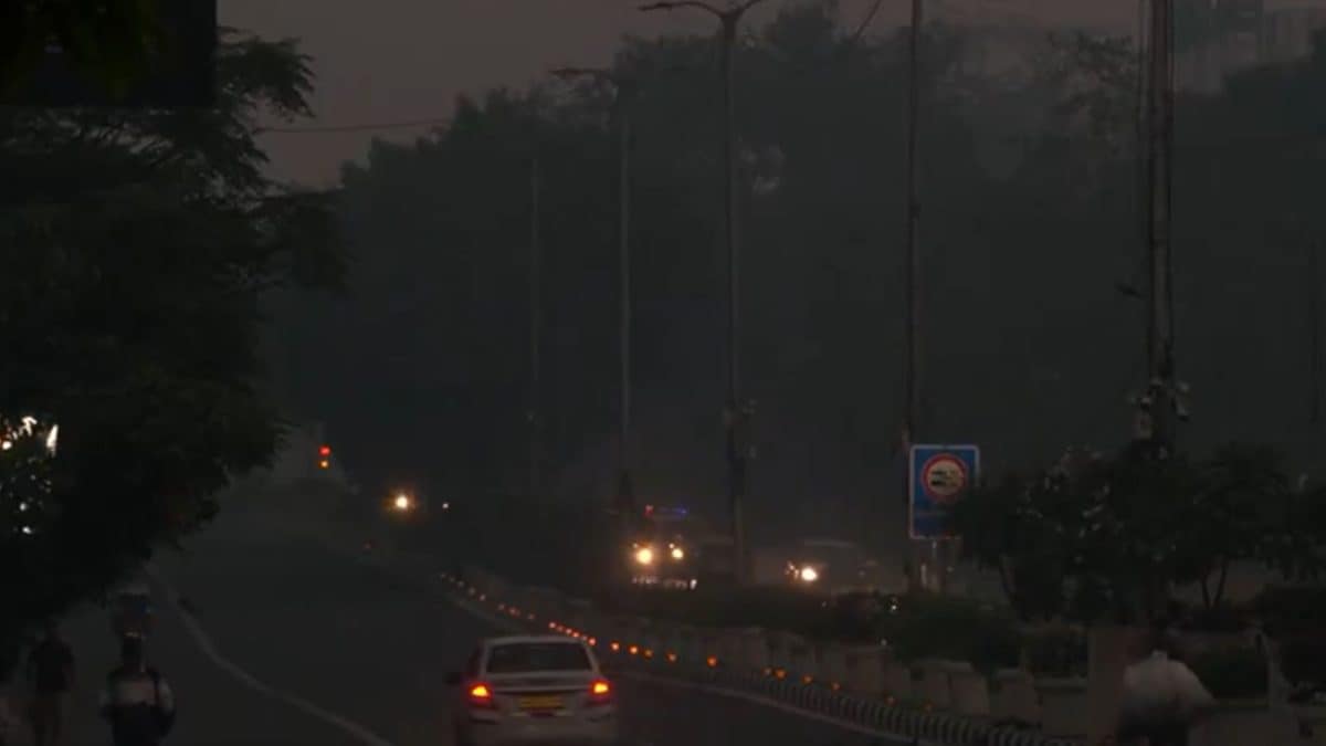 Delhi Pollution Reality Check: Faulty Air Quality Monitors, AQI Over ...