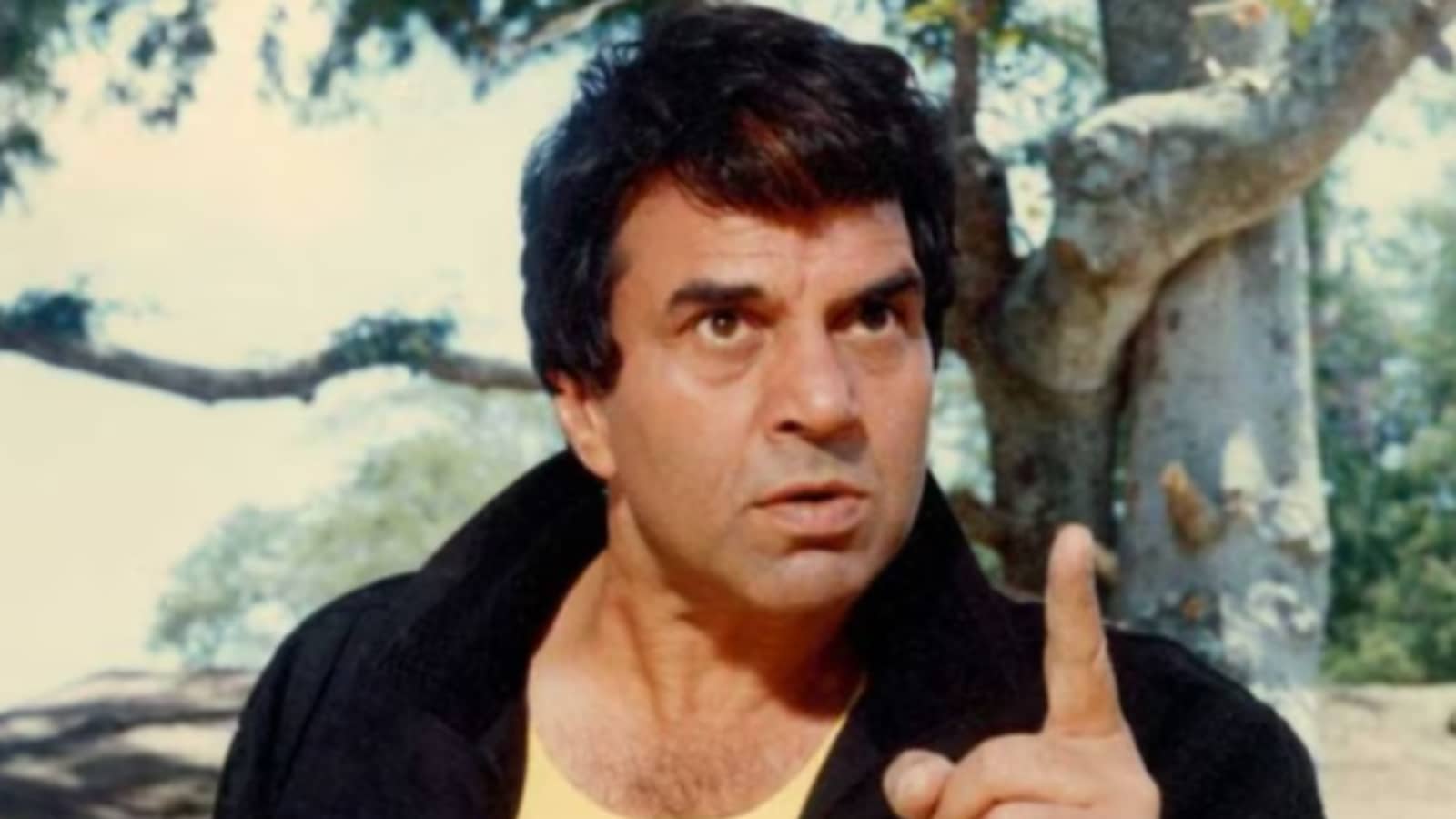 10 Life Lessons To Learn From Bollywood He-Man Dharmendra