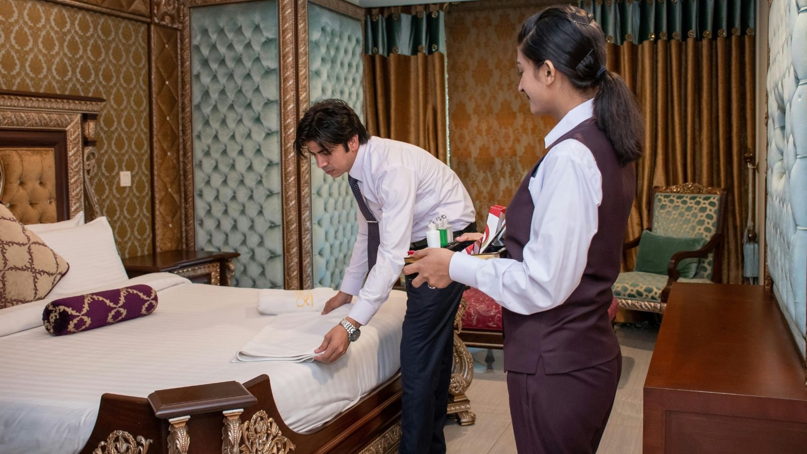 Ever Wondered Why Hotel Check-Ins Are Always at 12 PM or 2 PM?