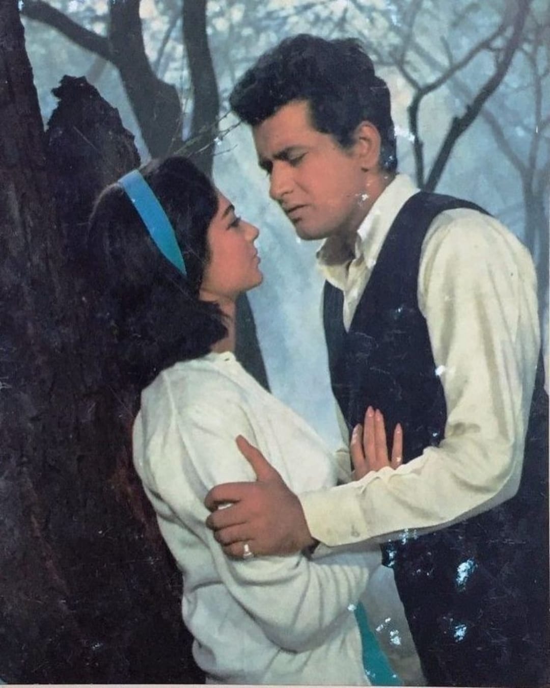 At 17, Simi Garewal Fell In Love With A 69-Year-Old Maharaja, Was ...