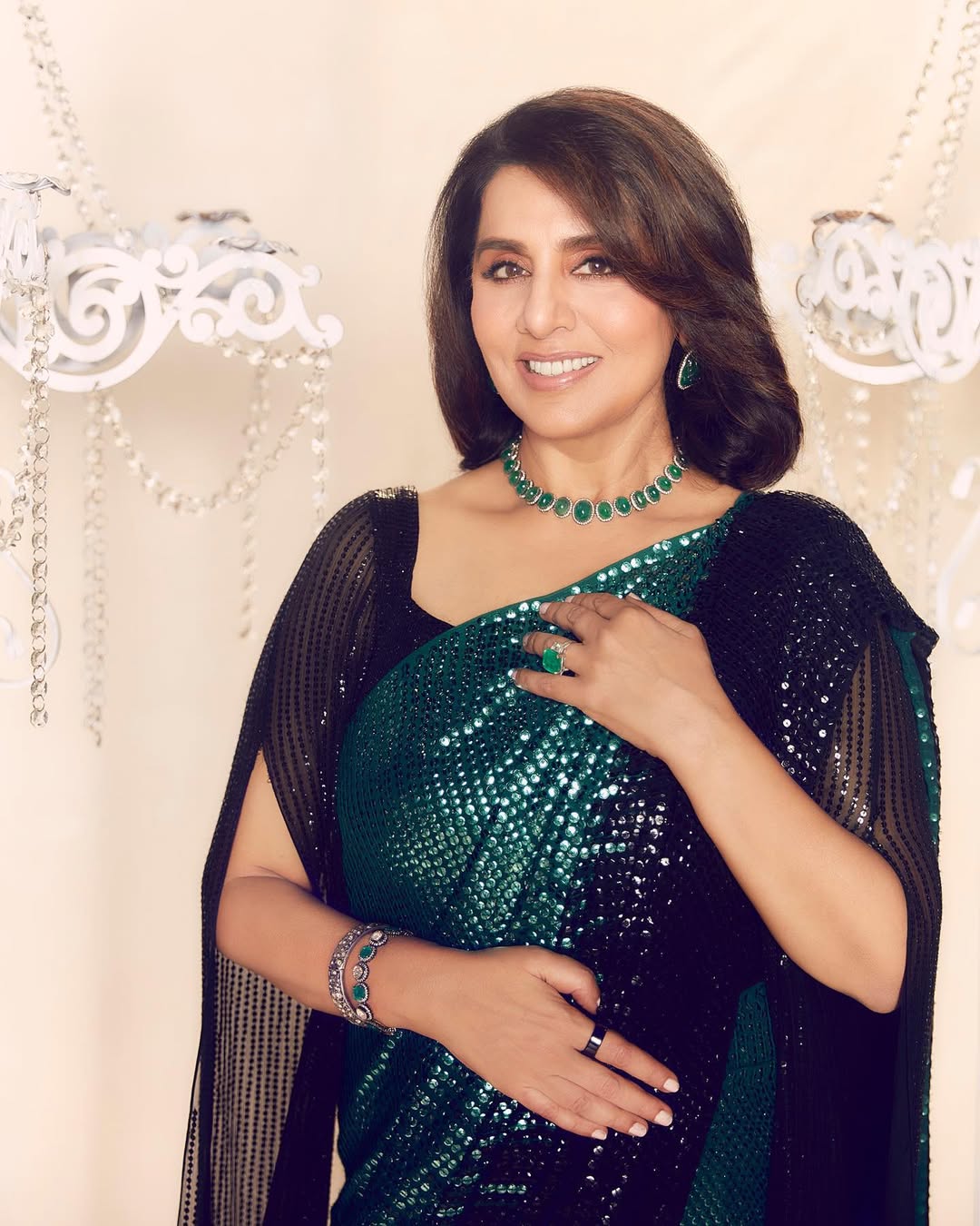 Neetu Kapoor To Neena Gupta: Celeb-Inspired Saree Styles For The Modern ...