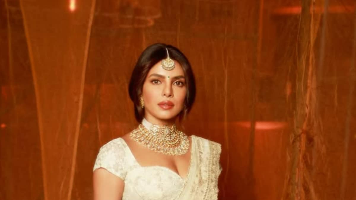 Priyanka Chopra Practices Telugu, Rehearses With SS Rajamouli Ahead Of Varanasi Launch Event ...