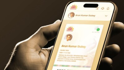 UIDAI Launches New Aadhaar App: How To Use Face Login, Offline QR And ...