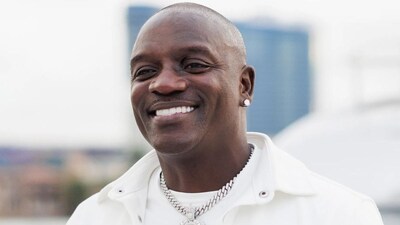 Akon Turns Mumbai Concert Into A ‘Party,’ Surprises Fans With Chammak ...