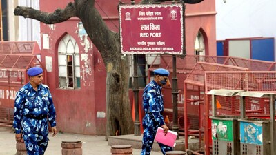 Red Fort To Reopen For Visitors Monday, Five Days After Deadly Blast ...