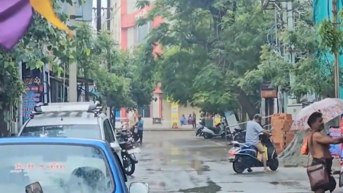 Cyclone Ditwah Heads Towards Tamil Nadu, Andhra Pradesh; Red Alert ...