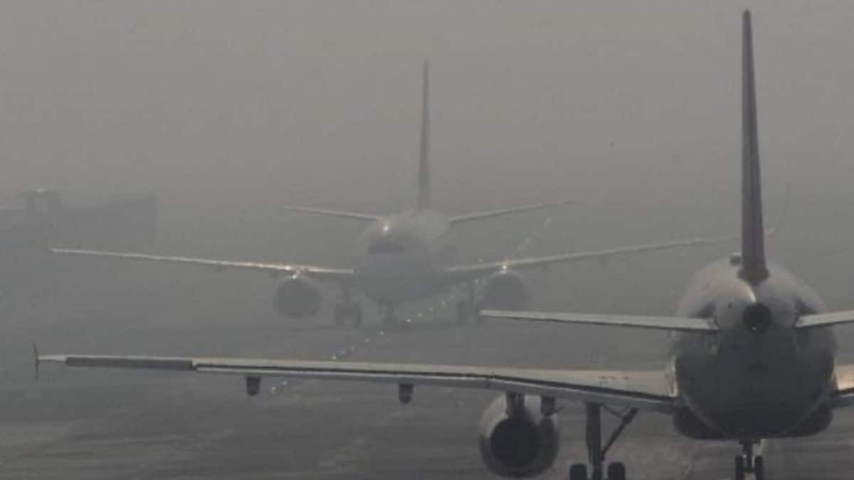 Dense Fog Blankets Delhi-NCR; Airlines Warn Flyers Of Delays ...