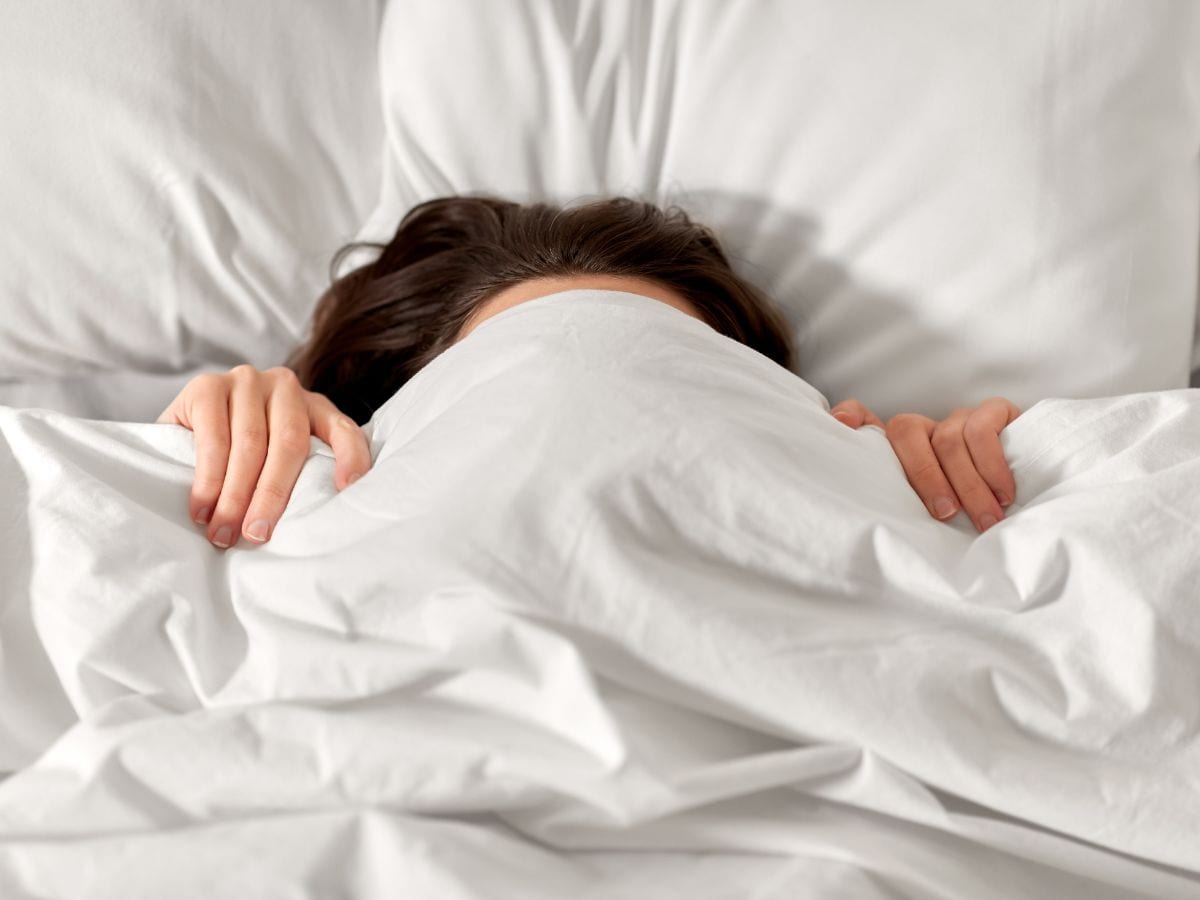 Sleeping With A Blanket Over Your Head In Winter? Check The Surprising ...
