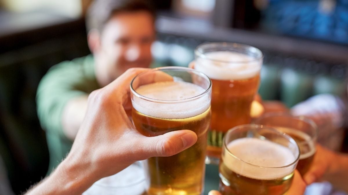 Do Not Mix Alcohol With These Foods: Doctors Flag Harmful Combinations ...