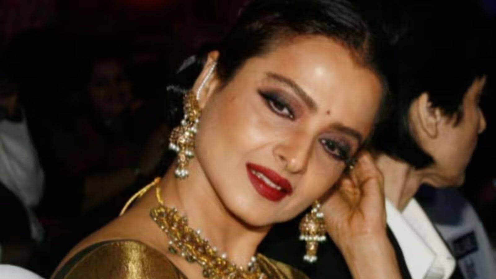 Why Rekha Married a Businessman When She Loved Amitabh Bachchan? Her Friend Spills Truth