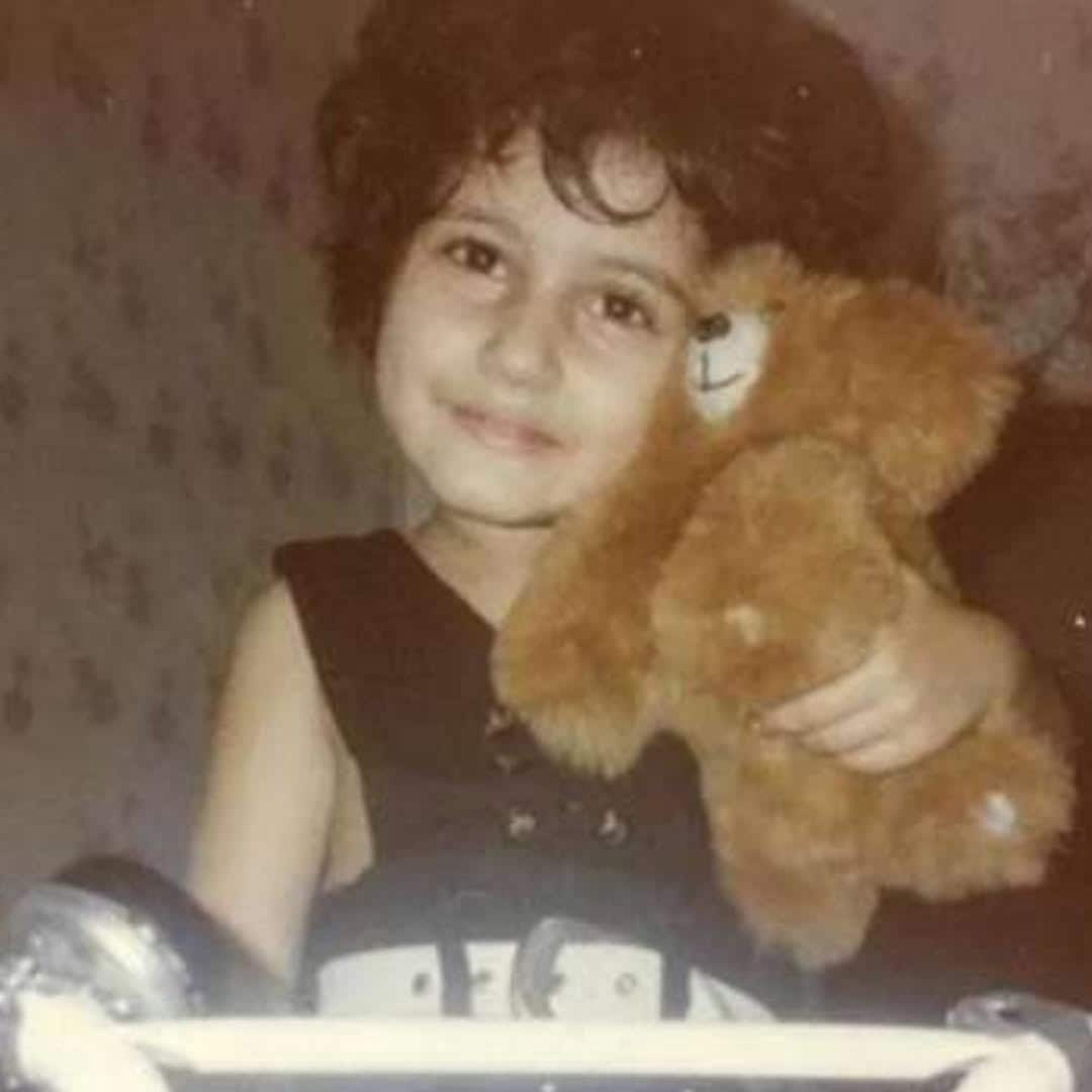 She Shared Screen With Kajol In Ishq As Child Artist, Made Debut In ...