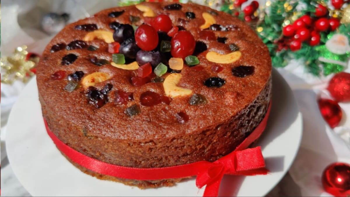 Easy Christmas Recipes For Cakes, Puddings And Holiday Salads | Food ...
