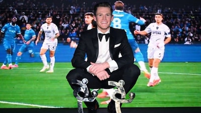 Man United Kicking Themselves? Scott McTominay Wins Serie A MVP Award ...