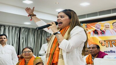 Who Is Nazia Elahi Khan? BJP Minority Leader At The Centre Of IndiGo ...