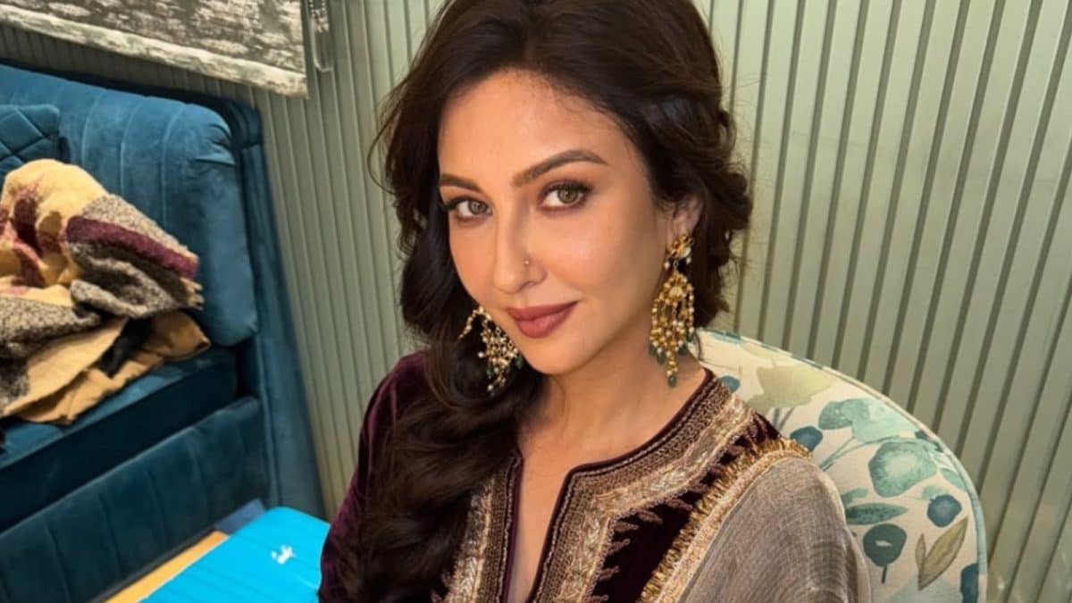 Saumya Tandon On Playing Akshaye Khanna's Wife In Dhurandhar: ‘It Wasn ...