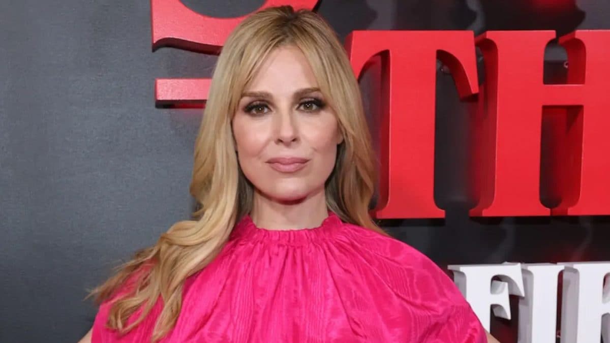 Cara Buono Talks About Karen Wheeler’s Ferocious Moment In Stranger ...