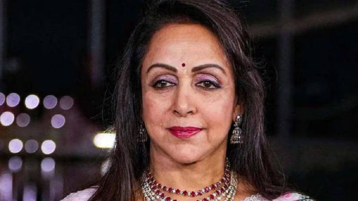 Hema Malini To Make Live Singing Debut At 'The Dream Girl's Diamond ...
