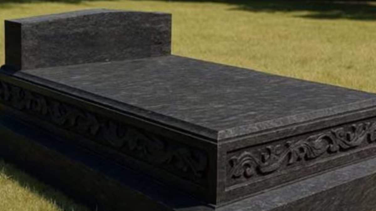Telangana Man Digs His Own Grave, Quite Literally. Locals Stunned At ...