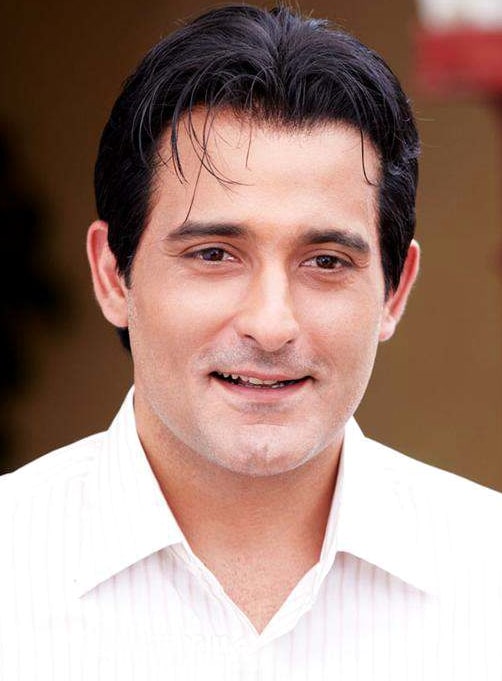 Inside Akshaye Khanna’s ₹167-Crore World Of Selective Films, Luxe Homes ...
