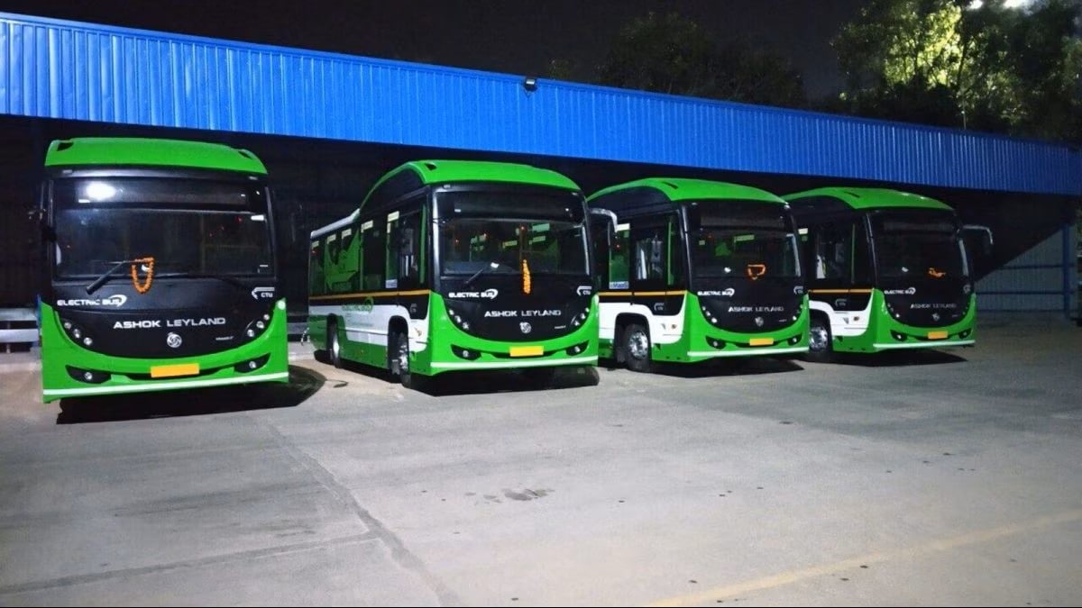Delhi To Bring Back Iconic Double-Decker Buses In Eco-Friendly Avatar ...