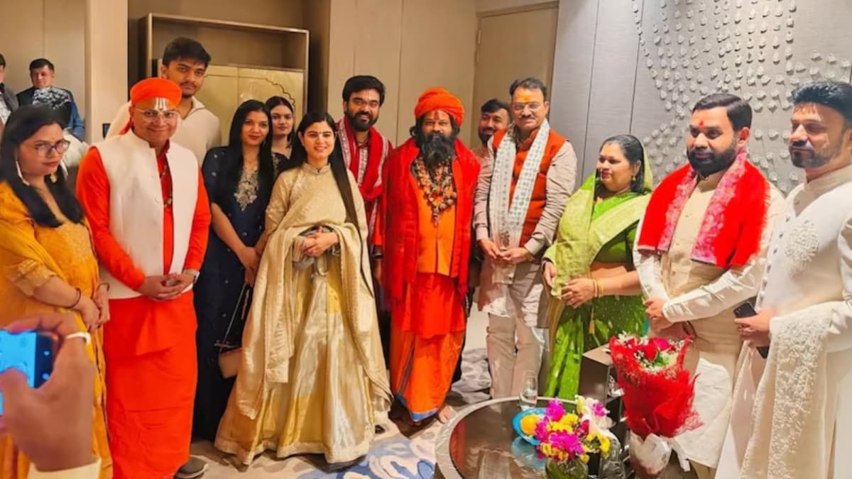 Silver-Plated Feast And Glamour: Inside Katha Vachak Indresh Upadhyay’s Wedding